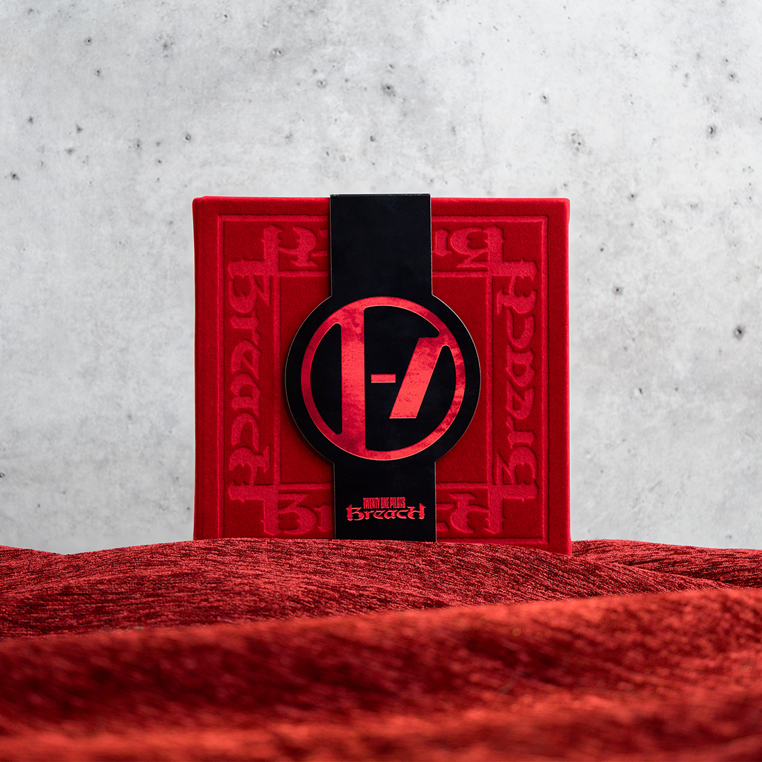 Breach CD Boxset - Nova Bishop Edition | Twenty One Pilots Official Store